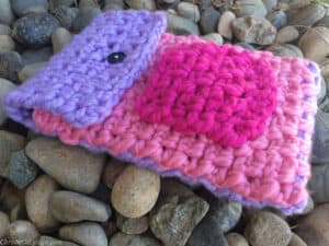 Crochet Tablet Cover Pattern in Chunky Yarn - ChristaCoDesign