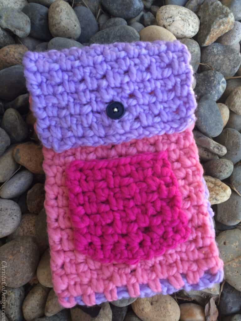 Crochet Tablet Cover Pattern in Chunky Yarn - ChristaCoDesign