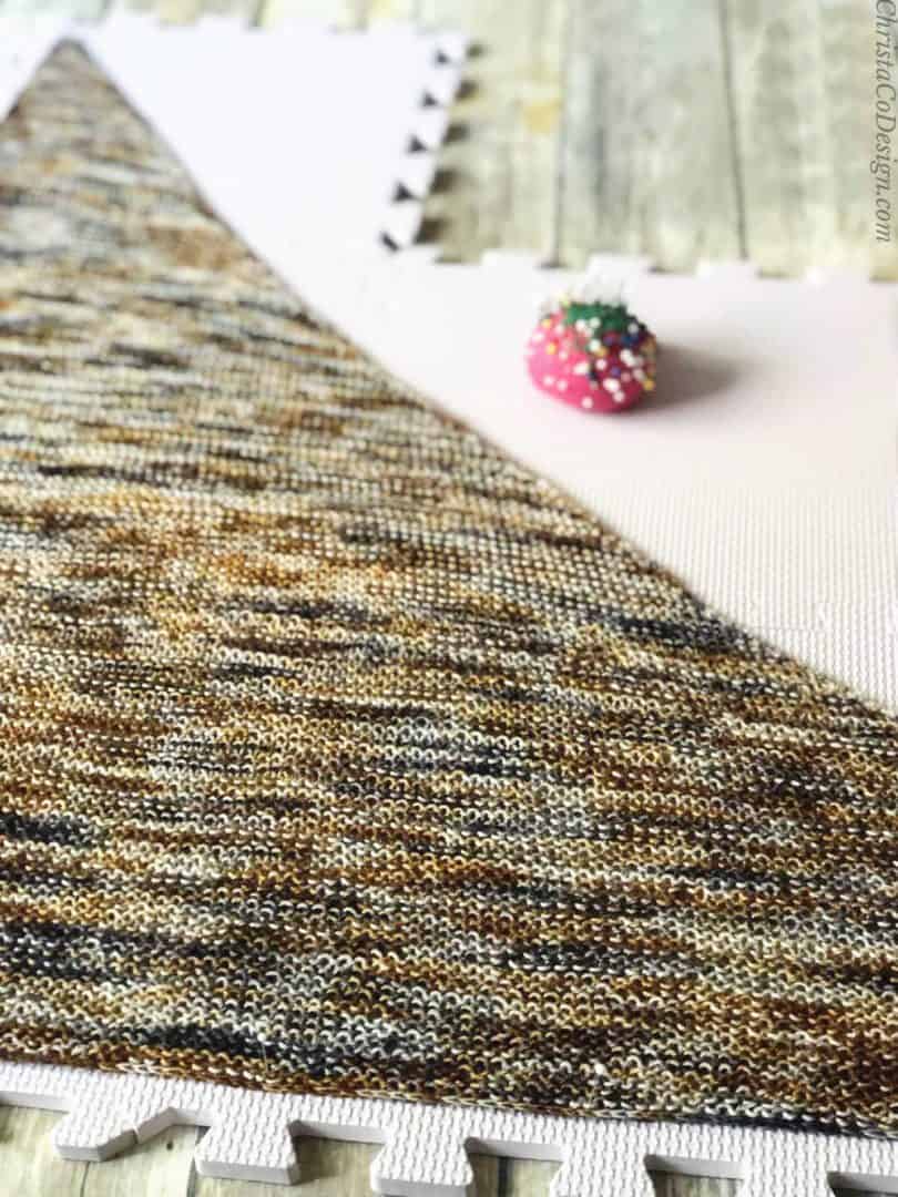 Tostata Easy Triangle Scarf Knitting Pattern for Beginners ...