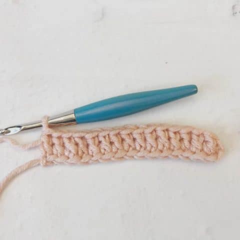 How To Crochet Into The Back Of A Chain - ChristaCoDesign