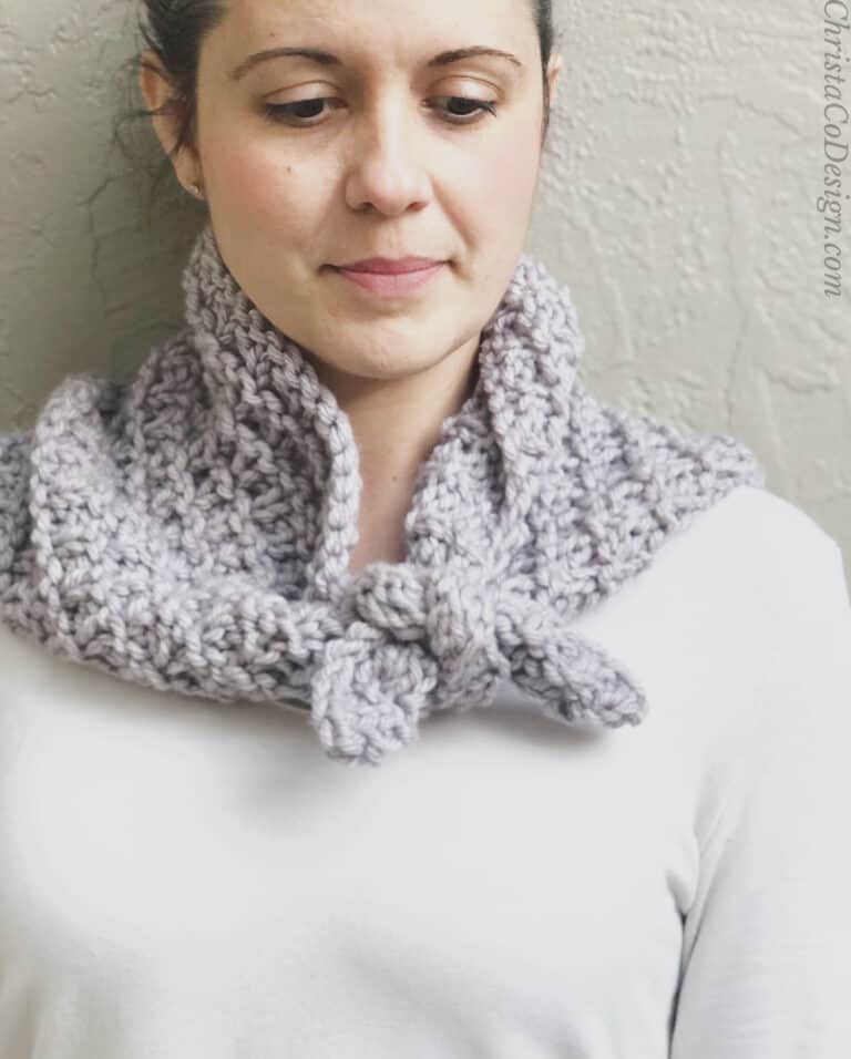 Alba Scarflette Knitting Pattern - ChristaCoDesign