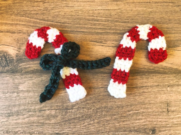 Free Flat Candy Cane Crochet Pattern - ChristaCoDesign