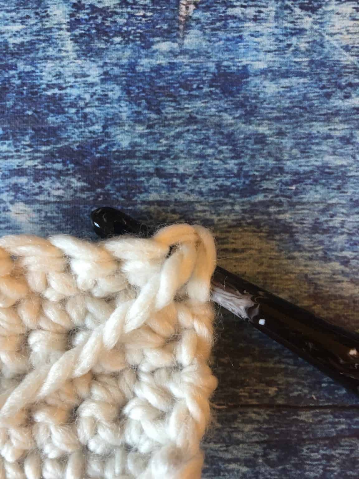 3 Easy Ways to Start a New Row of Single Crochet - ChristaCoDesign
