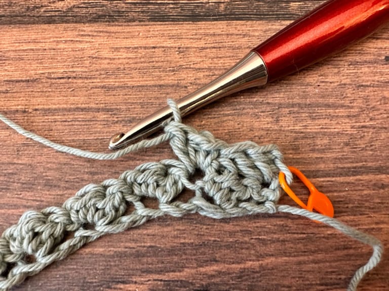 How To Crochet The Easy Sedge Stitch + Video Tutorial - ChristaCoDesign