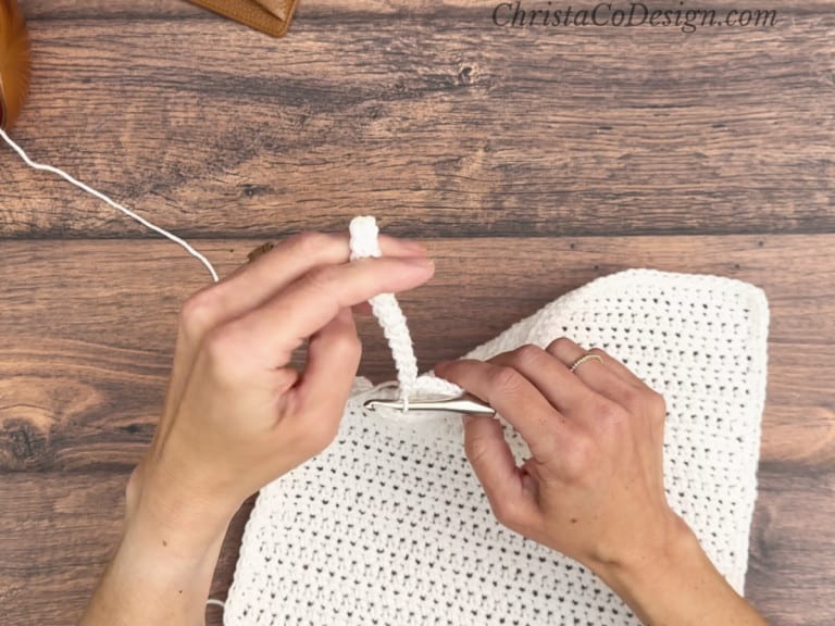 How To Add A Hanging Loop To Your Crochet Dishcloth - ChristaCoDesign