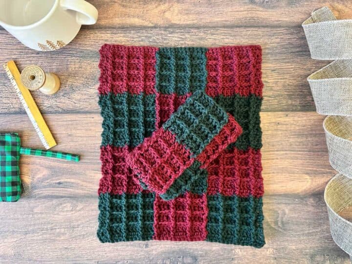 Plaid Waffle Stitch Dishcloth Crochet Pattern - ChristaCoDesign